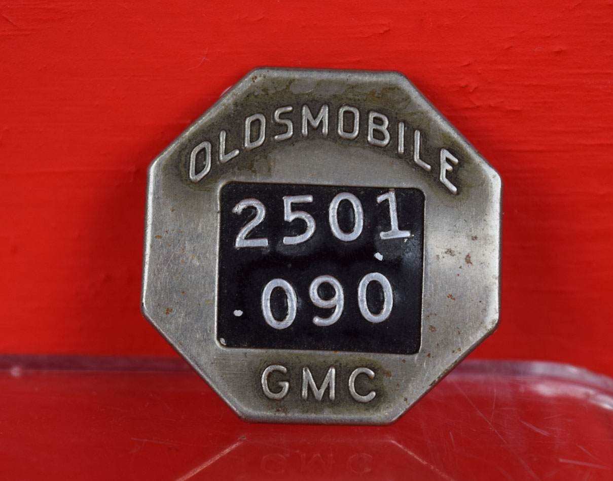 1940s Oldsmobile GMC Employee Pinback Badge - Discover Studebaker's ...