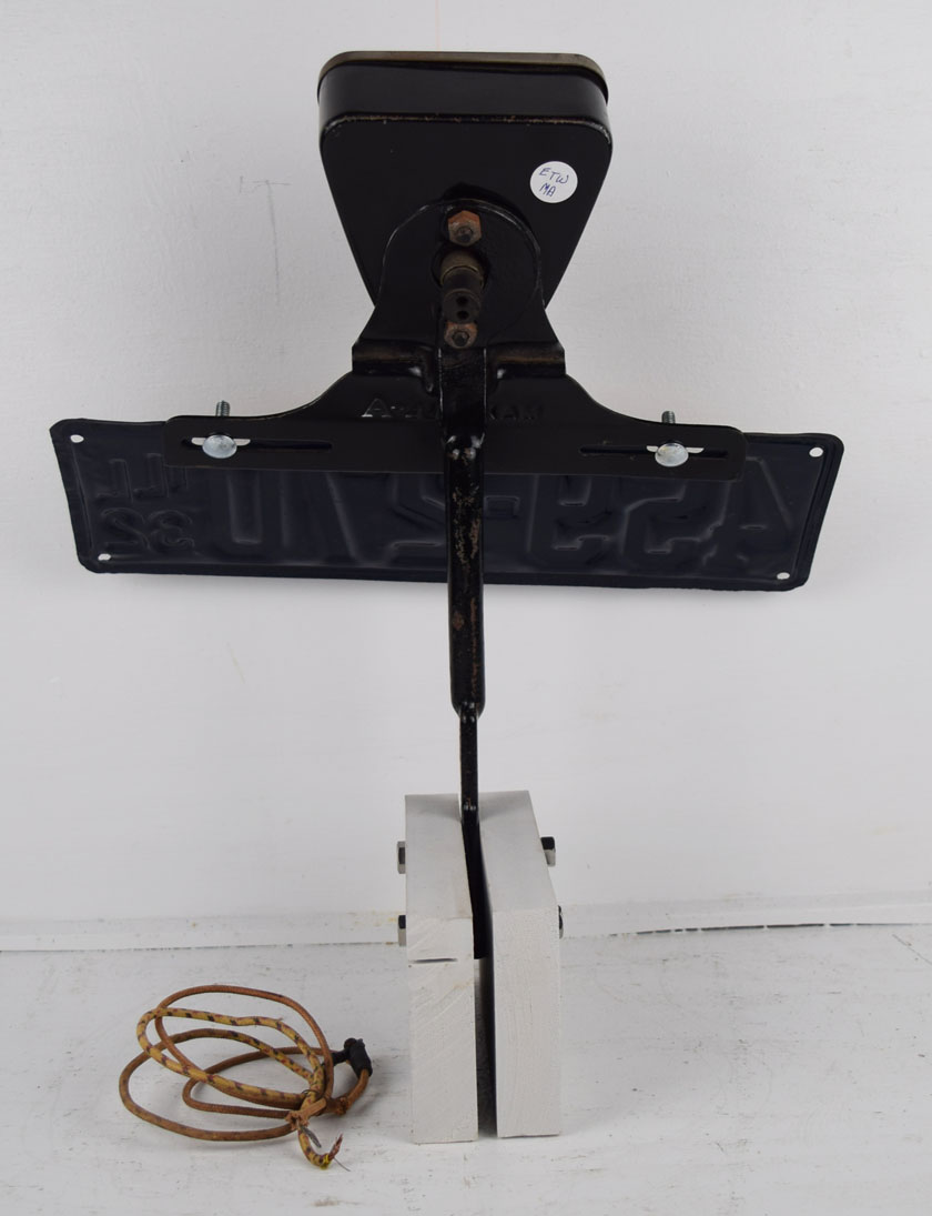 Maxwell Motors Tail Light with License Plate Light 1932 - Discover ...
