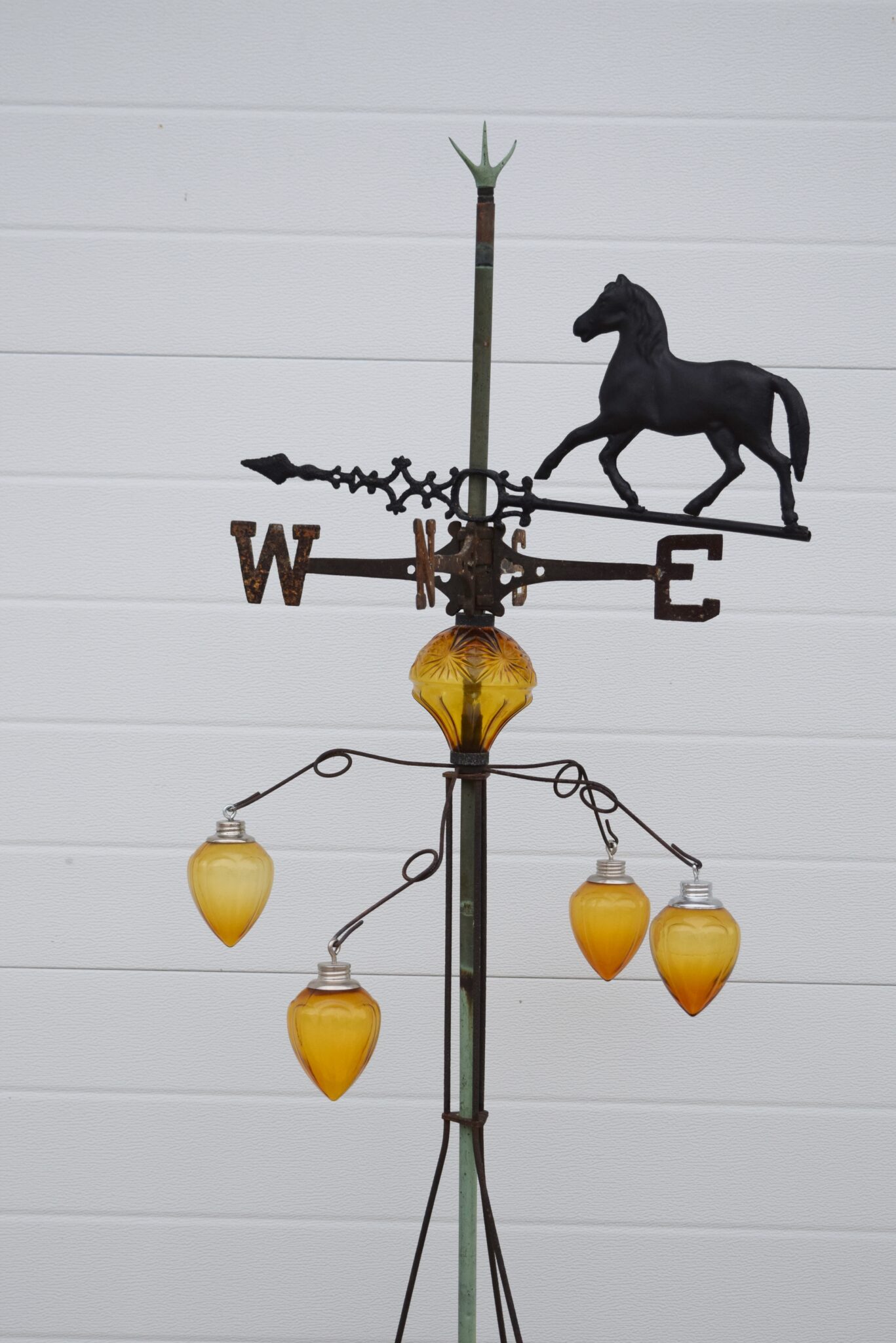 Hawkeye Lightning Rod With Small Trotting Horse Weathervane - Discover ...